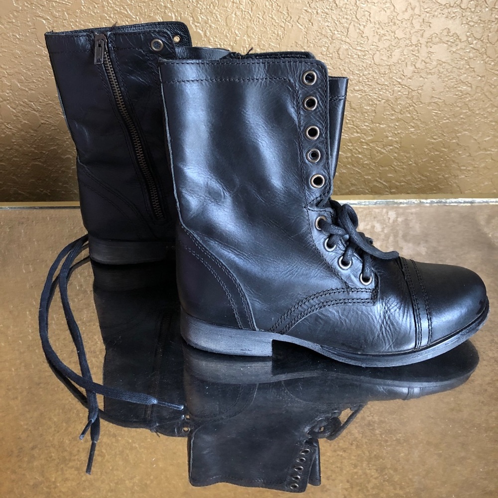 Steve Madden Combat Boots Gem